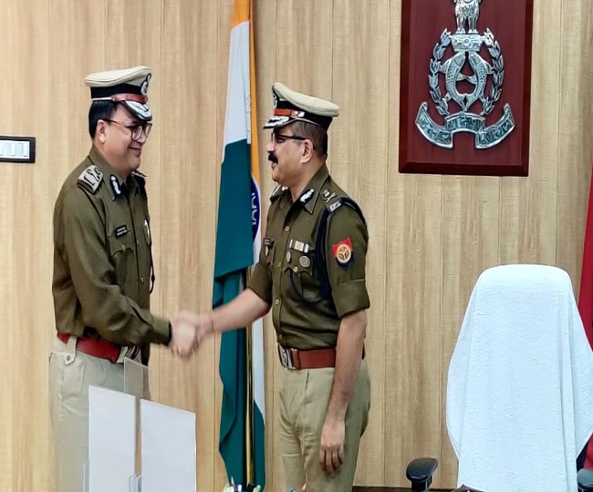 अब लखनऊ के नए पुलिस कमिश्नर डीके ठाकुर, देर रात में नए पुलिस आयुक्त ने ...