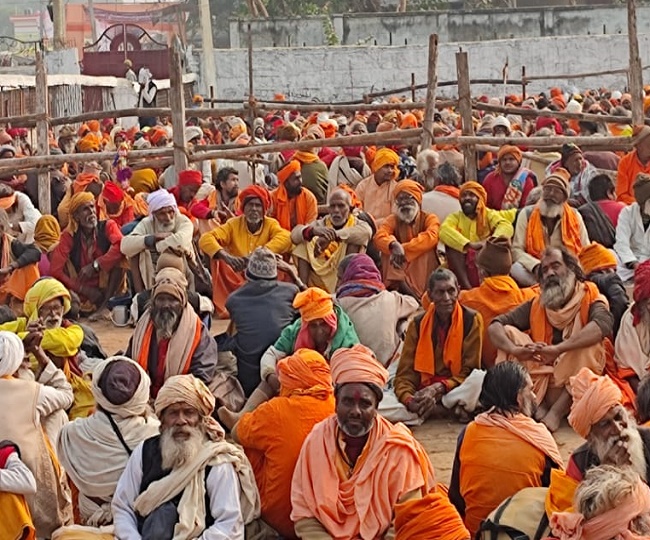 सिमौनी धाम: स्वामी अवधूत महाराज ने भंडारे के साथ साधु-संतों को दी विदाई ...