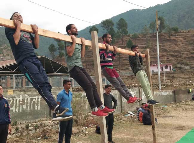 नशे के खिलाफ इस सेवानिवृत सैनिक ने शुरू की जंग, देश सेवा के लिए युवाओं ...