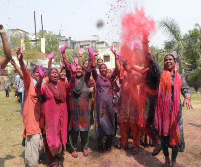 Happy Holi : होली के रंगों में डूबा उत्सव रसिया शहर बनारस, होरी और फाग ...