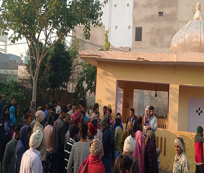 अराजक तत्‍वों ने लिखा पत्र और खंडित कर दी मूर्तियां, हिंदूवादी लोगों ने ...