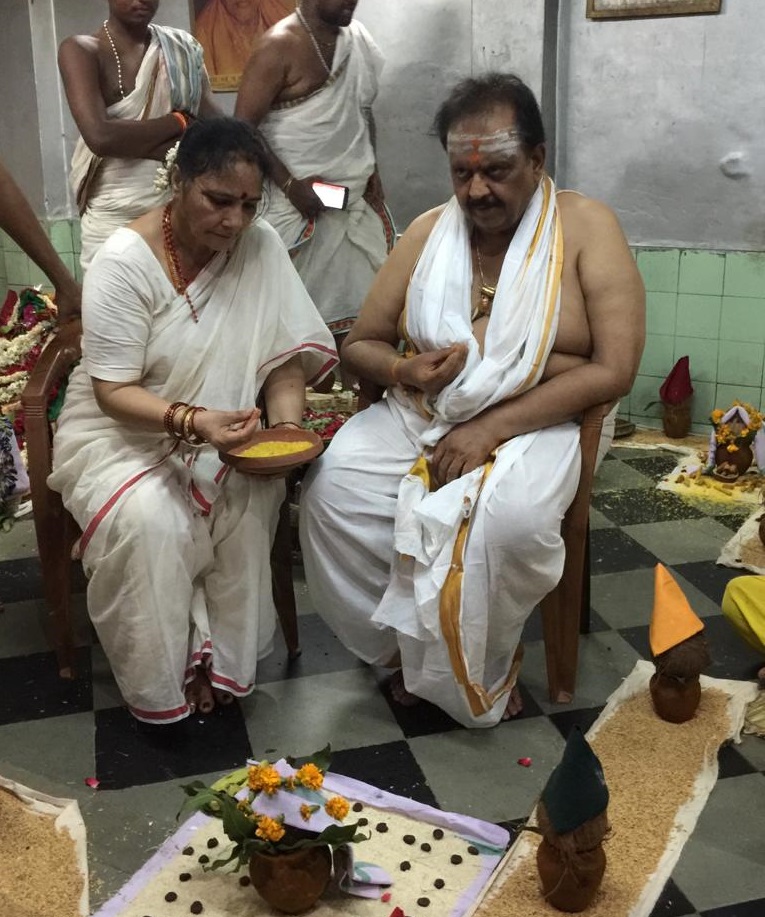 SP Balasubrahmanyam Dies : काशी में एसपी बाला सुब्रह्मण्यम ने स्‍थापित ...