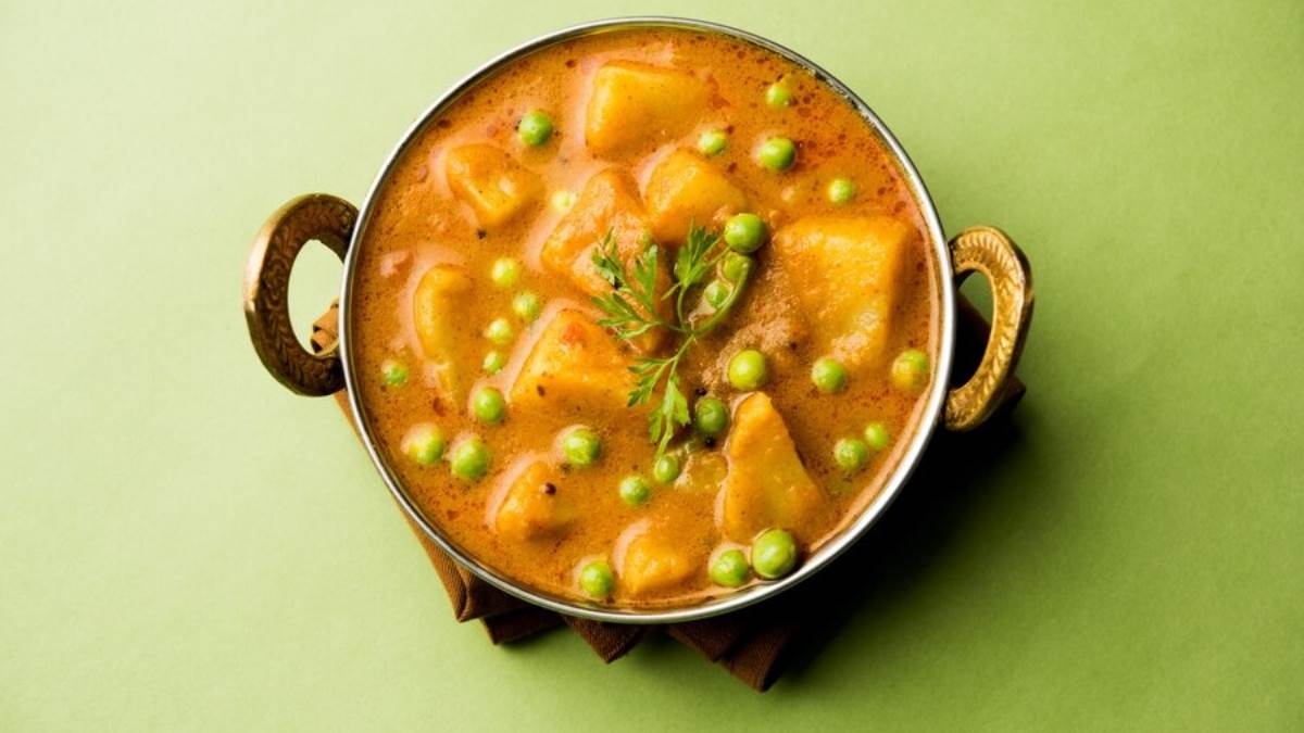 मेहमानों के लिए बिना क्रीम के बनाएं शाही आलू, तारीफ करते नहीं थकेंगे ...