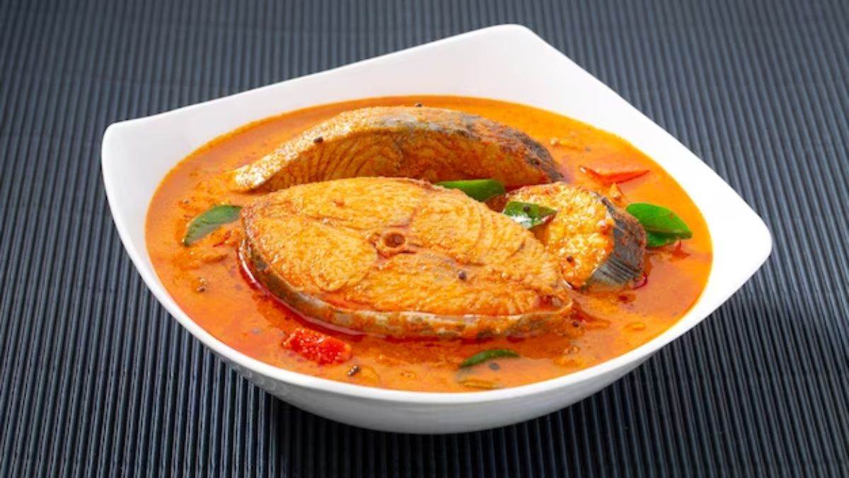 Macher Jhol: बनाना चाहते हैं माछेर झोल, तो जानें ये आसान रेसिपी