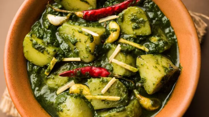 मूली के पत्तों से बनाएं टेस्टी साग, बच्चे भी खाने में नहीं सिकोड़ेंगे ...