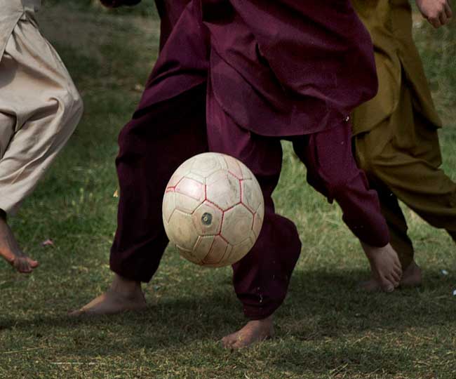हफ्ते में दो घंटे बॉल गेम्स का अभ्यास, और पा सकते हैं ऐसे बेहतर शारीरिक ...