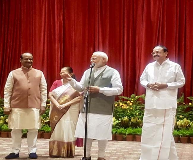 PM Modi Dinner Diplomacy: रात्रिभोज में नहीं पहुंचे सोनिया, राहुल व ...