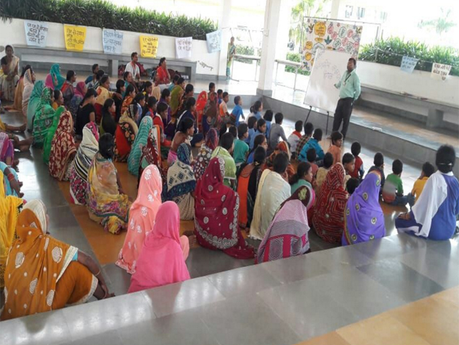 लंदन से पढ़कर आई यह युवती, 'परिवर्तन' कर संवार दी हजारों की जिंदगी