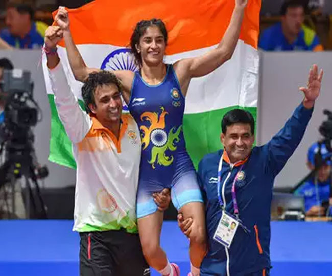 बचपन में पिता की हत्या और रियो में लगी गंभीर चोट, विनेश फोगाट ने हारना ...
