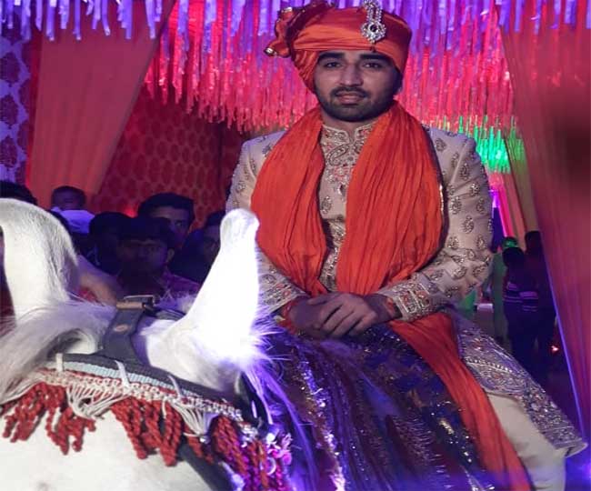 एक दूजे के हुए 'गोल्‍डन गर्ल' विनेश फौगाट और सोमवीर, शानदार समारोह में ...