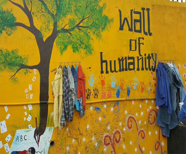 ईरान की तर्ज पर हिमाचल में भी मानवता की दीवार, जरूरतमंदों को फ्री ...