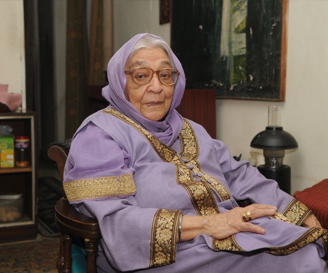 स्मृति शेष : कृष्णा सोबती ने कहा था 'मरने के बाद भी जिंदा रहते हैं शब्द ...