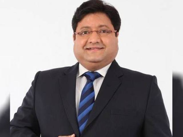 करोड़ों का एम्पायर संभाल रहा है ये छोटा अमिताभ बच्चन, ऐसे बना होटल ...