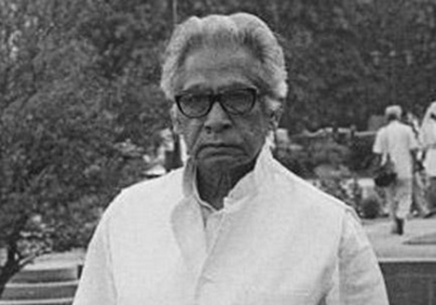 Harivansh Rai Bachchan Birth Anniversary: मधुशाला की 'खुमारी' में झूमे ...