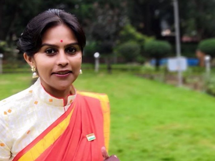 IAS Priyanka Shukla : ट्विटर पर छाईं आइएएस प्रियंका शुक्ला, एक लाख ...