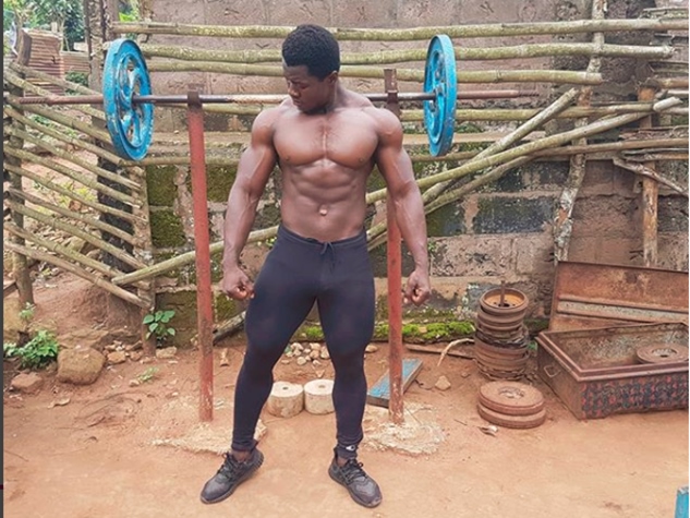 VIDEO: इंटरनेट व देसी जुगाड़ से इस शख्स ने बनाई बॉडी