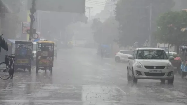 कहीं गिरेंगे ओले, तो कहीं होगी बर्फबारी, 12 राज्यों में बारिश का अलर्ट ...