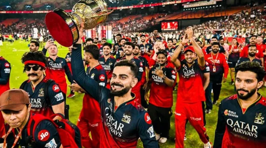 रिकॉर्ड 16,706 करोड़ में बिकने के बाद क्या RCB का नाम भी बदल जाएगा ...