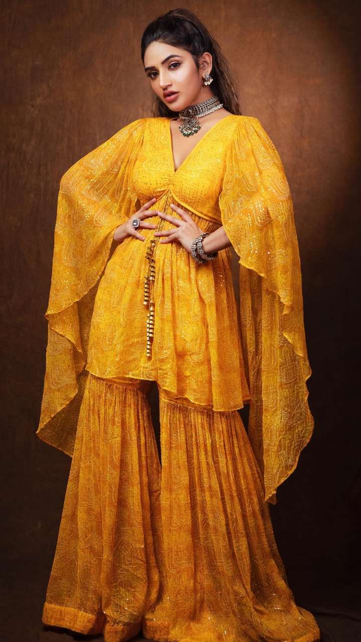 Sreeleela के मॉडर्न एथनिक लुक्स