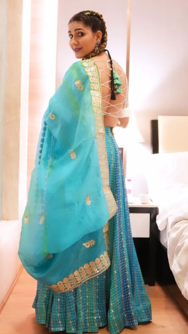 Sapna Chaudhary Looks Hot In Backless Lehenga