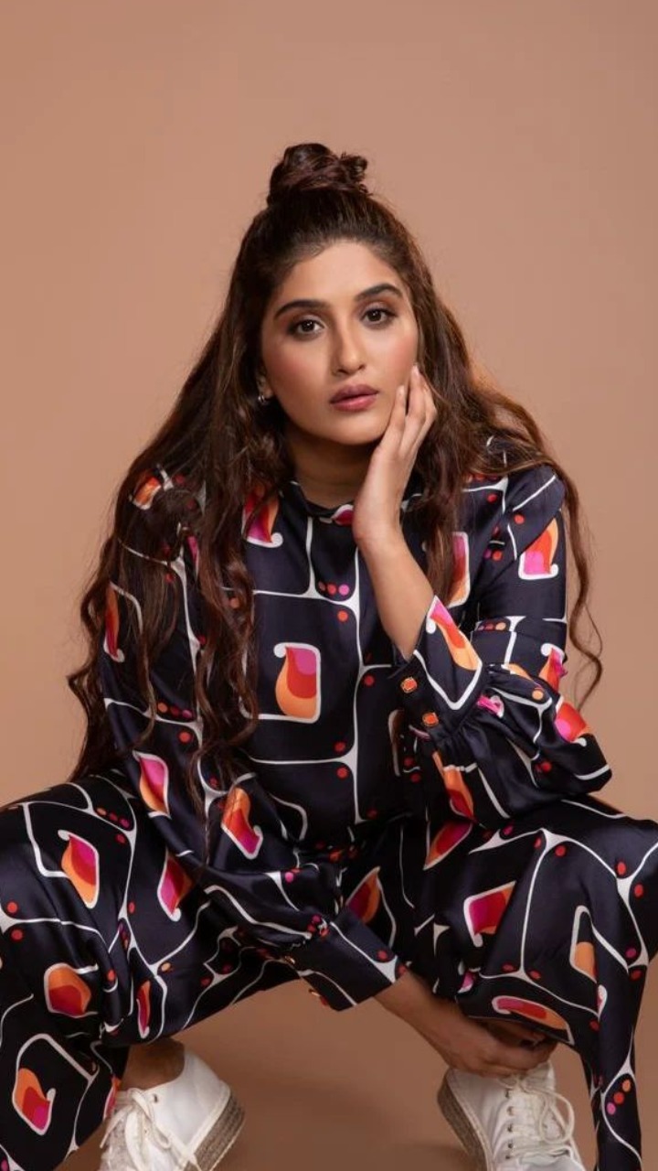 Nimrit Kaur Ahluwalia shared stunning photos in casual look see here