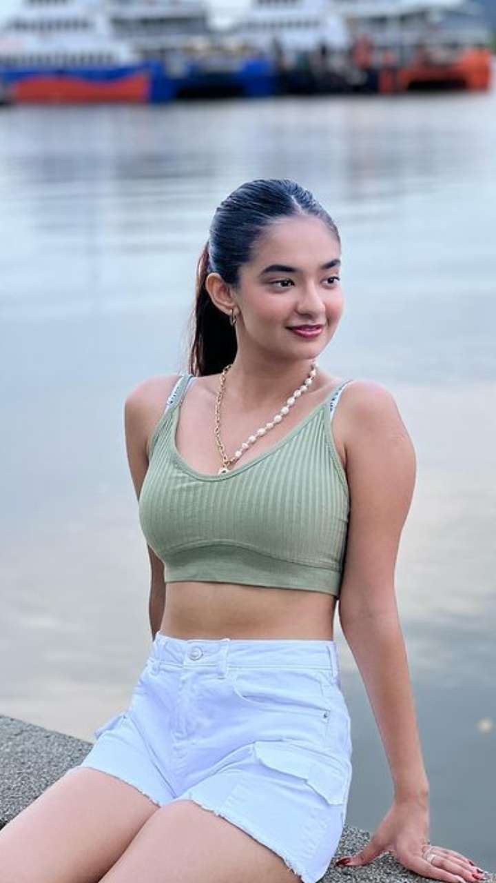 Anushka Sen ने ऑस्ट्रेलिया से शेयर कीं हॉट फोटोज