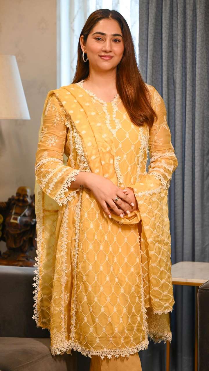 गर्मियों में ऑफिस के लिए बेस्ट हैं Disha Parmar के ट्रेंडी सलवार-सूट | Disha Parmar Suit For ...